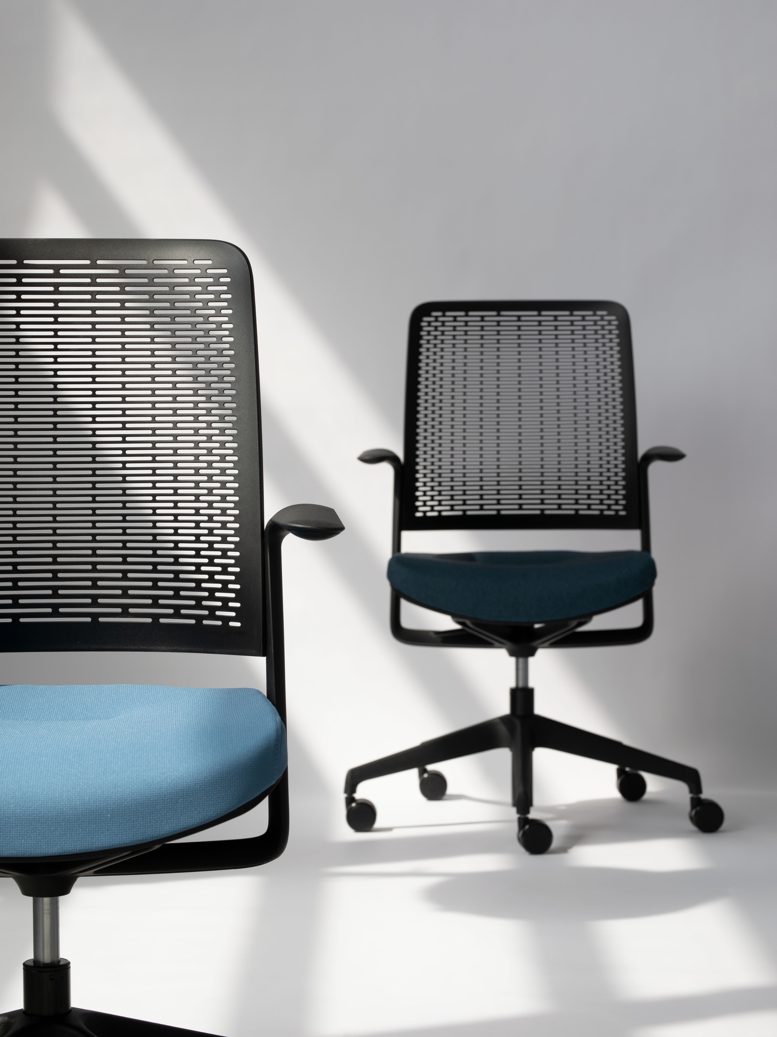 iF Design - WithME - collaborative swivel chair