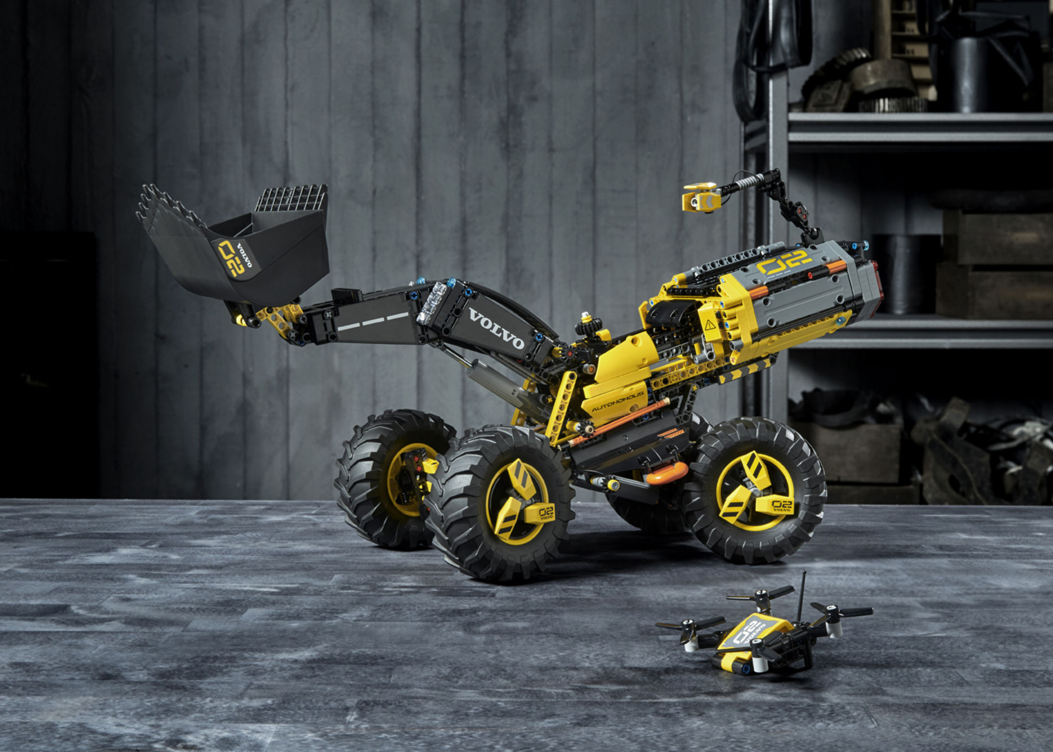 iF Design - Volvo Concept Wheel Loader ZEUX