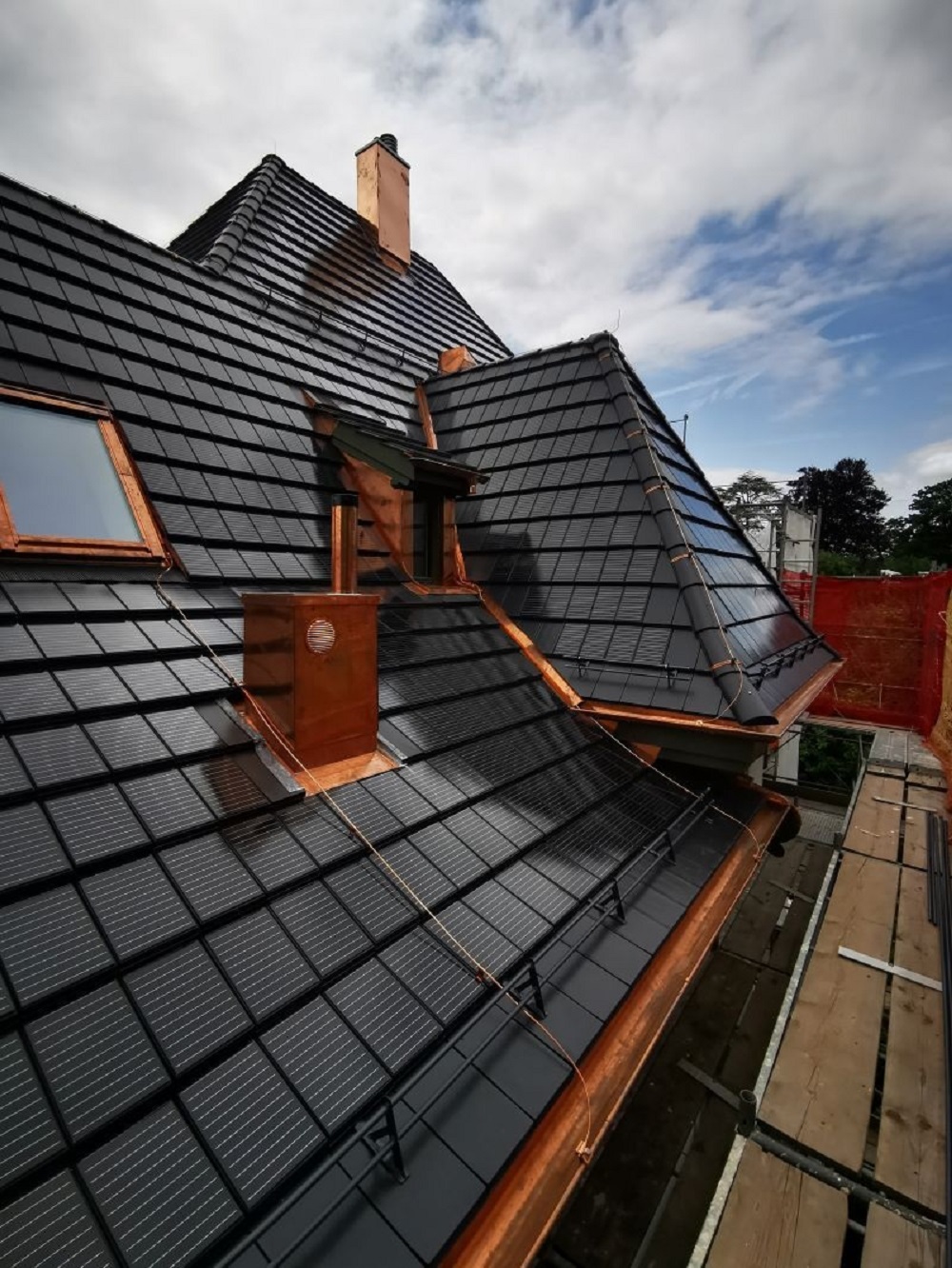 iF Design - autarq - Building Integrated PV Roof Tiles