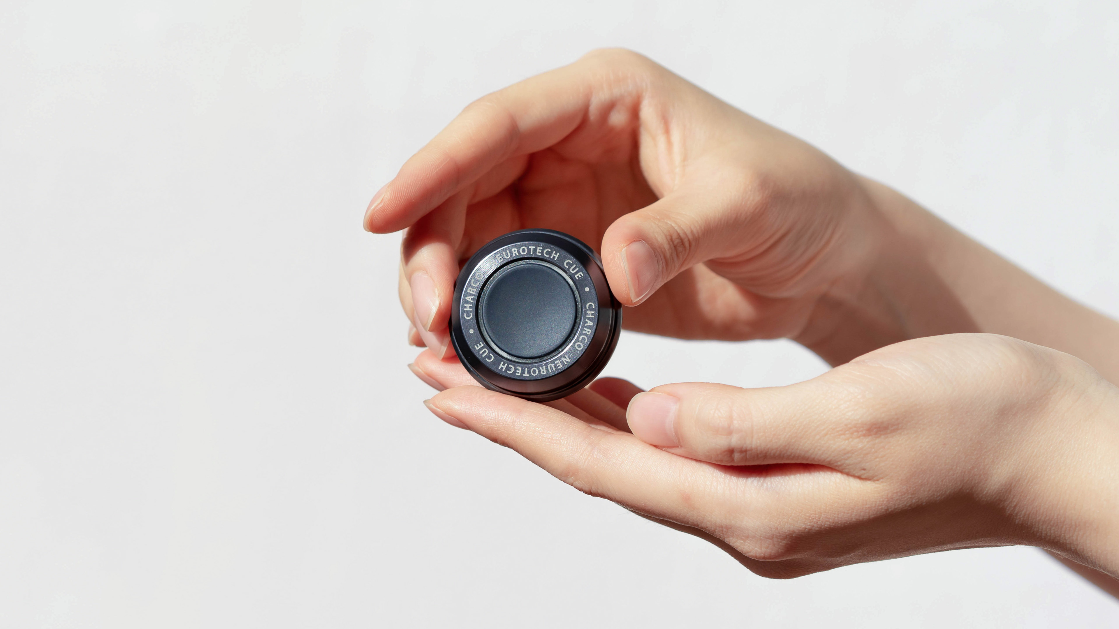 iF Design - CUE1 - A device for Parkinson's