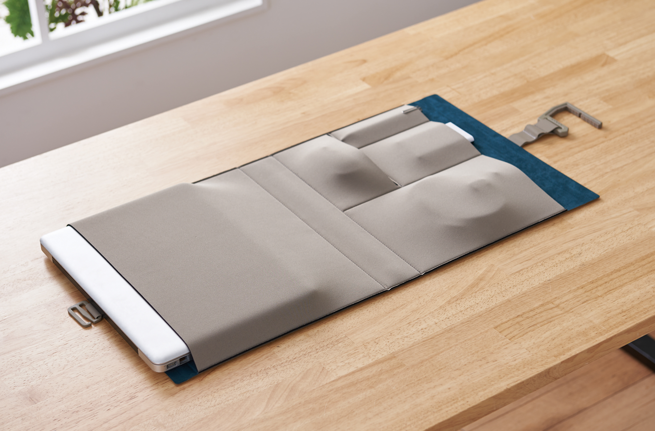 iF Design - "MINIO" Multi Desk Mat