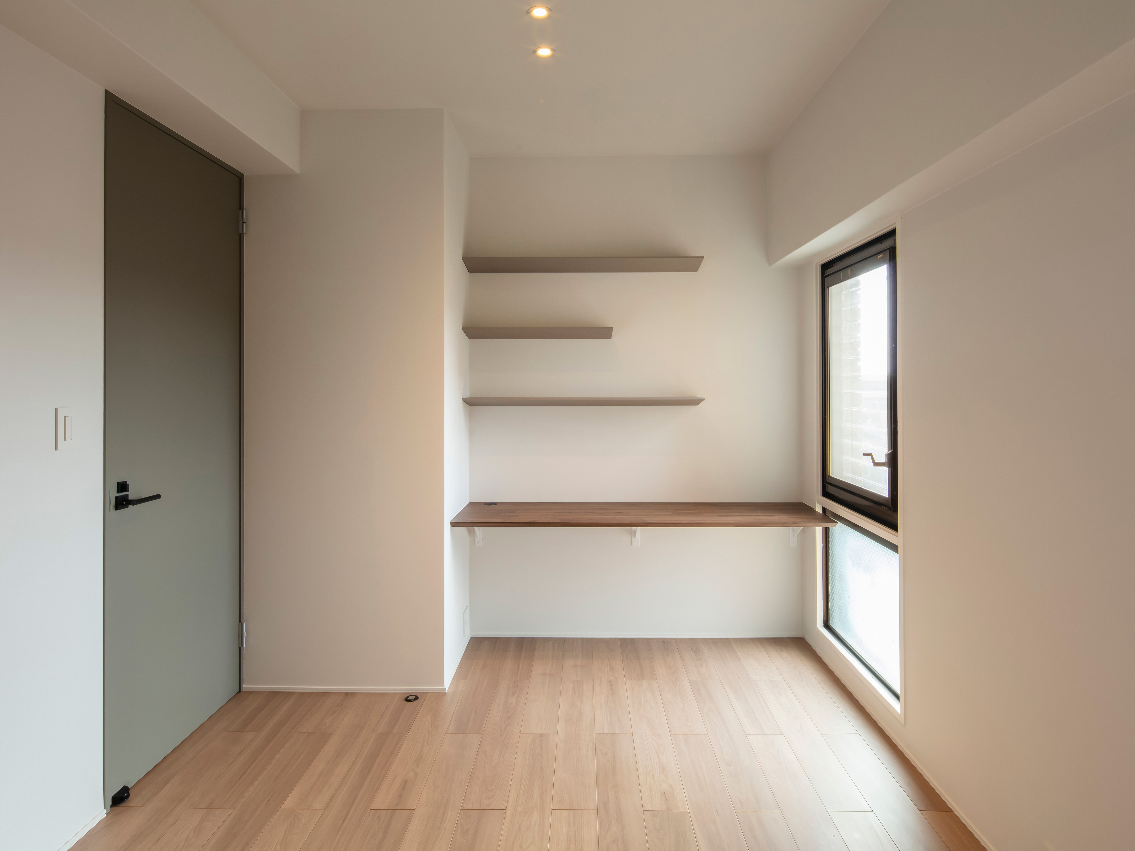 iF Design - WOOD CUSTOM COUNTER