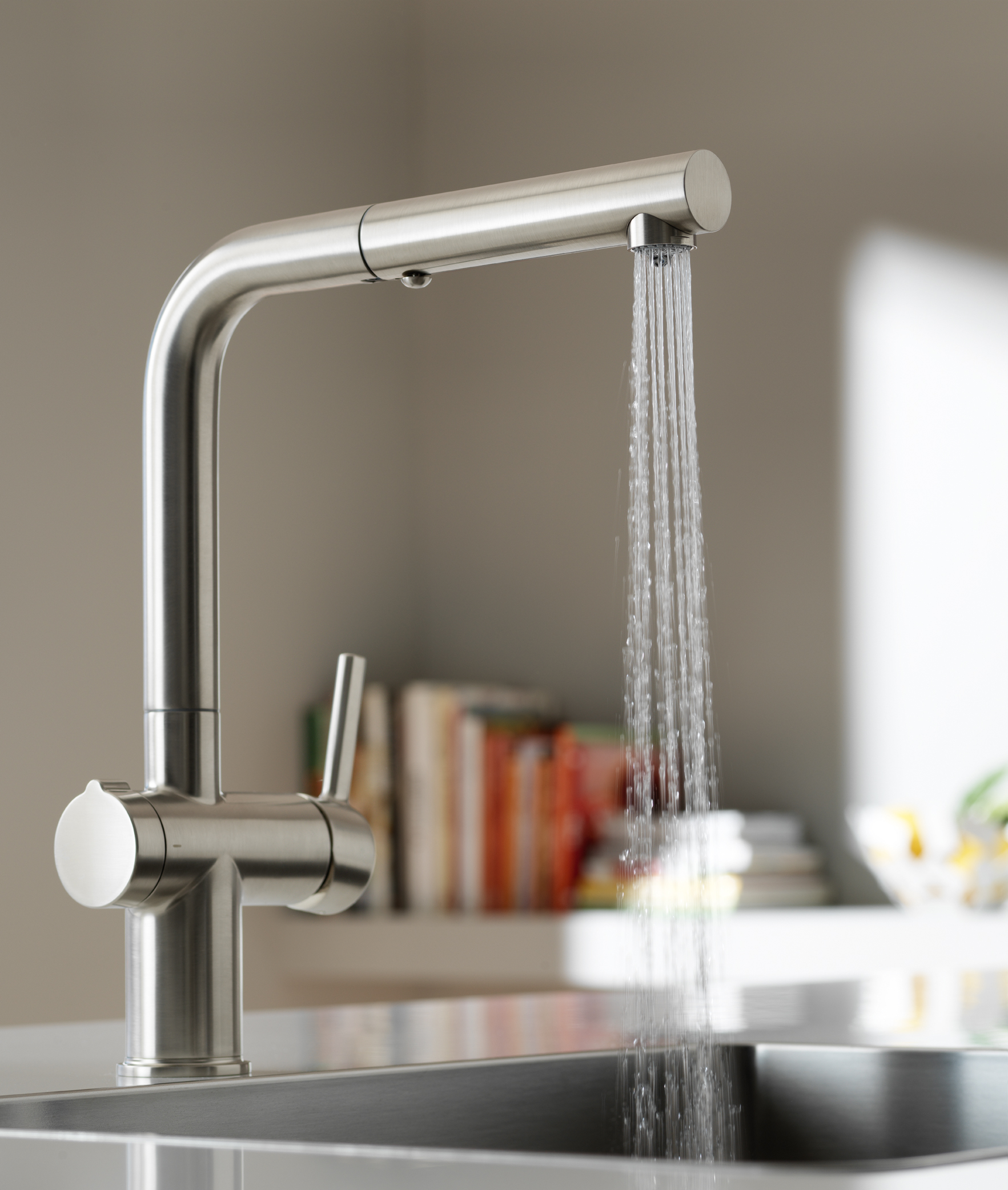 iF Design - Active Twist tap in Matte Black and Kubus 2 sink