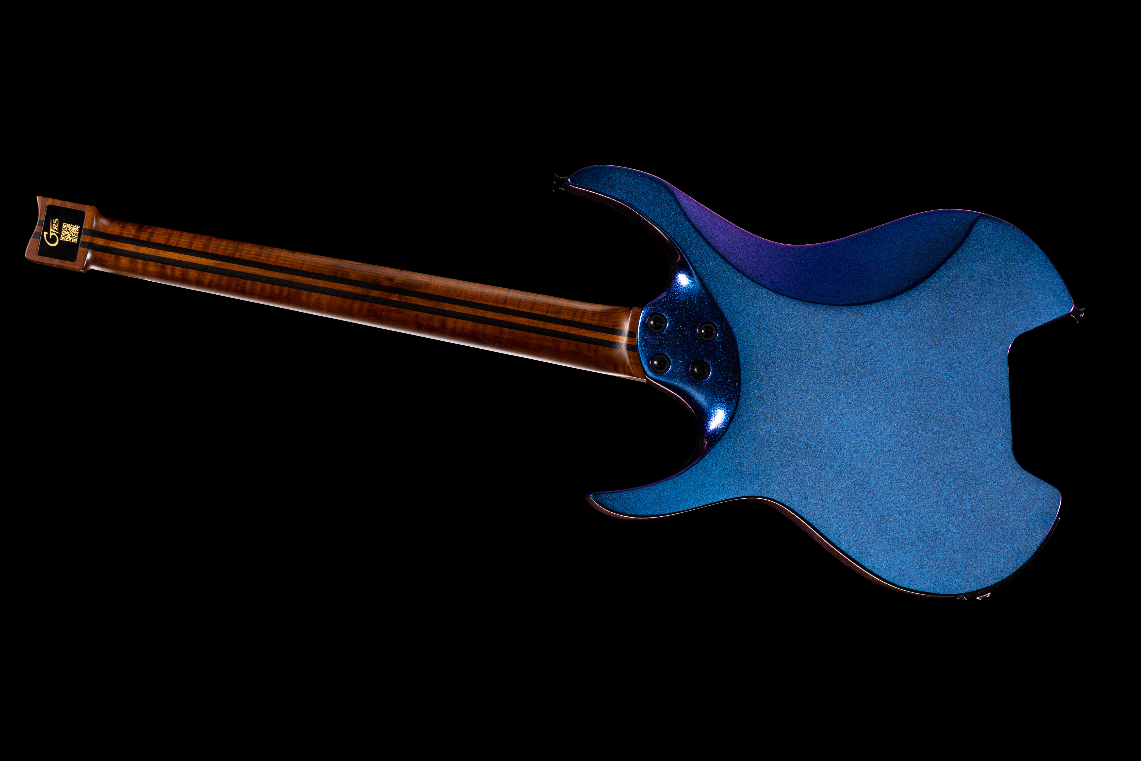 iF Design - W900 - GTRS Headless Intelligent Guitar